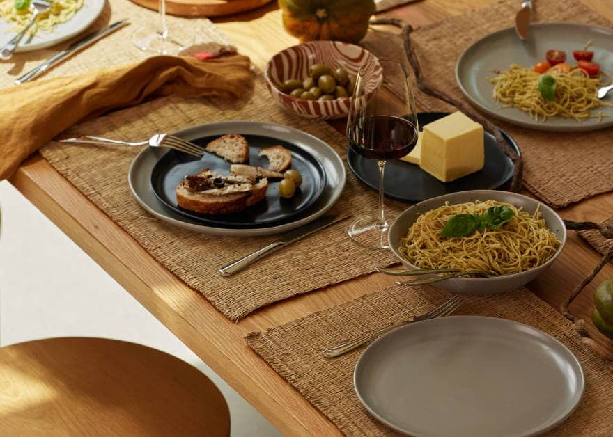 How to Choose the Perfect Ceramic Colour | Fable Home